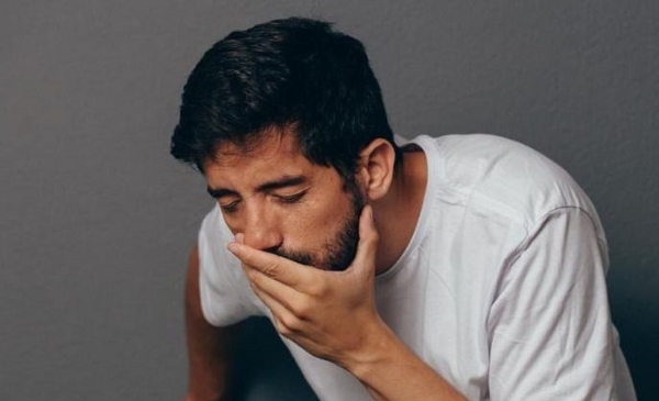 ¿Cómo regula el cerebro las ganas de vomitar? | Infoeme