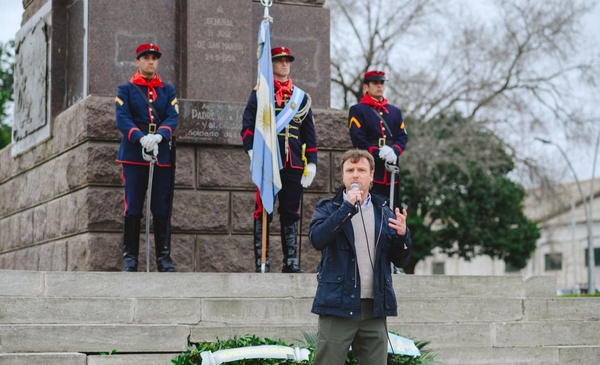 Wesner encabezó el acto por el 174º aniversario del fallecimiento de ...
