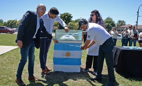 Galli encabezó el acto homenaje a los caídos y ex combatientes de ...
